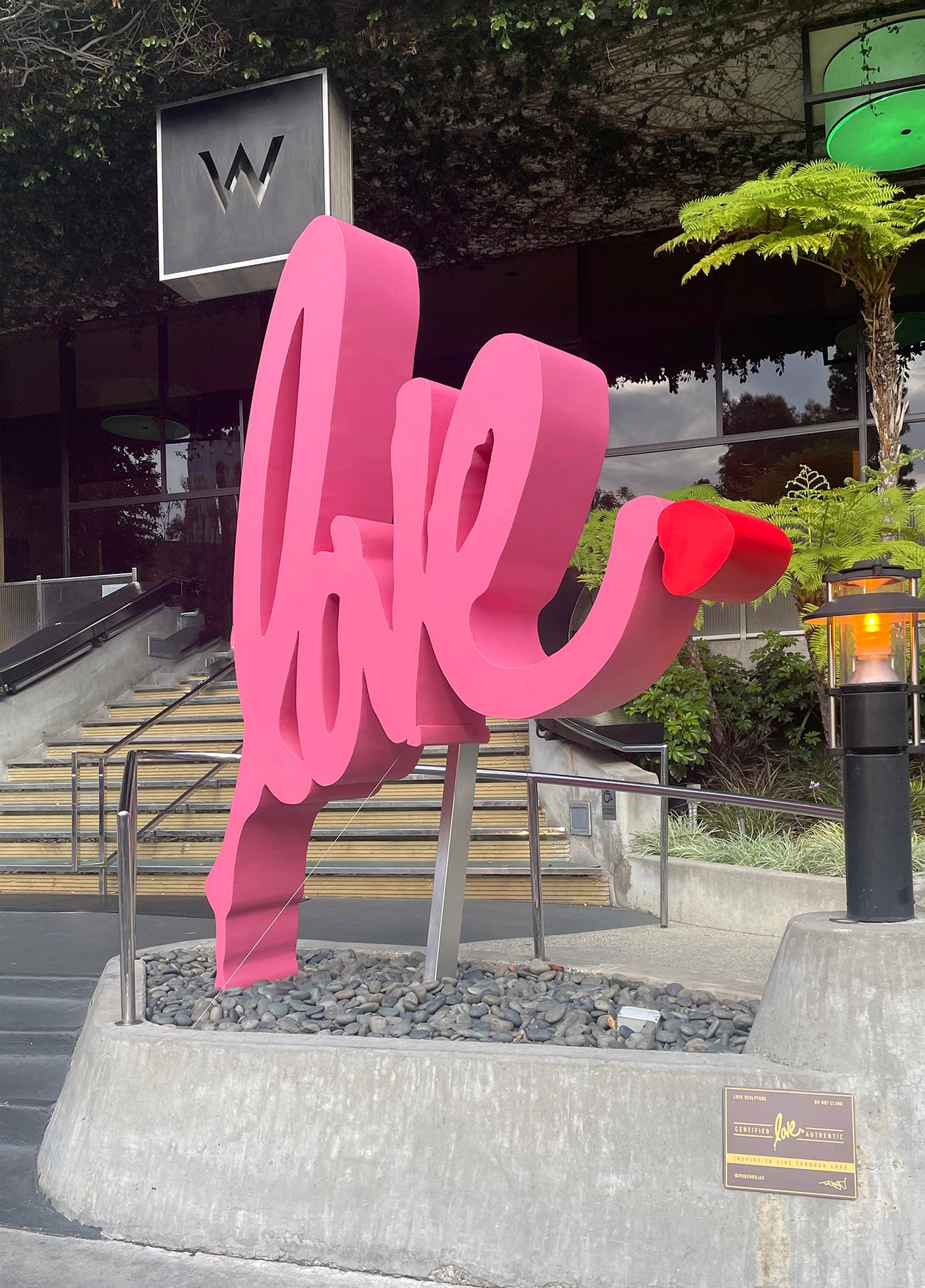 Public Art Projects | Ruben Rojas | Live Through Love